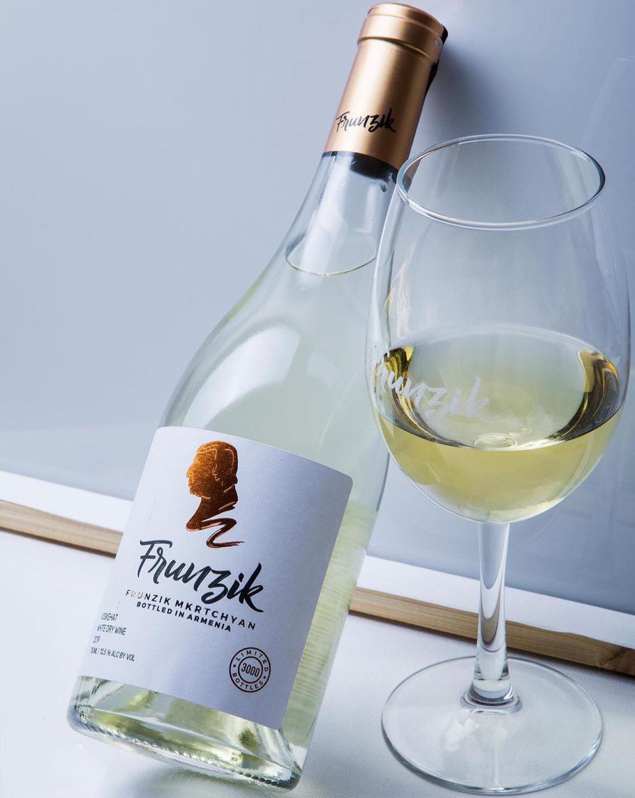 Frunzik – Azorah Wines